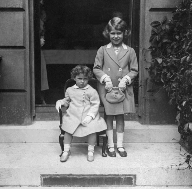 Facts about the Early Life of Queen Elizabeth II - World History Edu