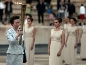 Most Famous Olympic Torchbearers and Cauldron Lighters - World History Edu