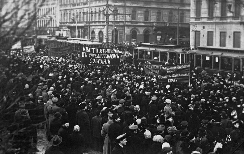 History of Vladimir Lenin and how he masterminded the Bolshevik ...