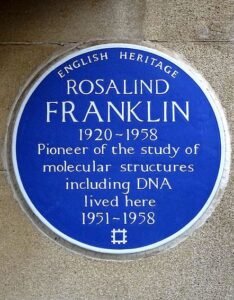 Life and Major Accomplishments of Rosalind Franklin - World History Edu