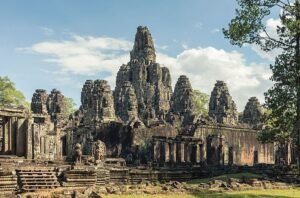 History & Major Facts about the Khmer Empire - World History Edu