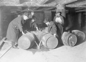 Legislating Morality: The Volstead Act - World History Edu