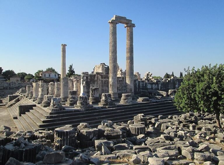 The Temple of Apollo at Didyma - World History Edu