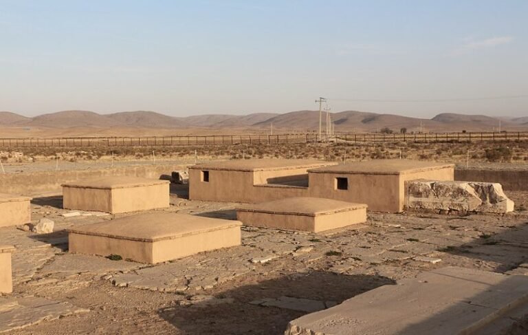 Pasargadae: The First Capital of the Achaemenid Empire - World History Edu